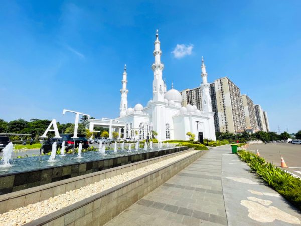 Masjid At-Thohir: Alamat, Sejarah, Fasilitas & Daya Tarik Masjid At-Thohir: Alamat, Sejarah, Fasilitas & Daya Tarik