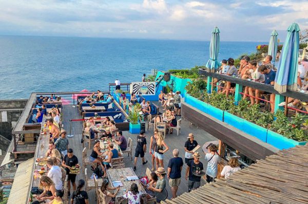 Blue Point Beach: Lokasi, Harga Tiket, dan Jam Buka 2025