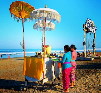 Pantai Petitenget Seminyak: Tiket Masuk, Lokasi & Jam Buka