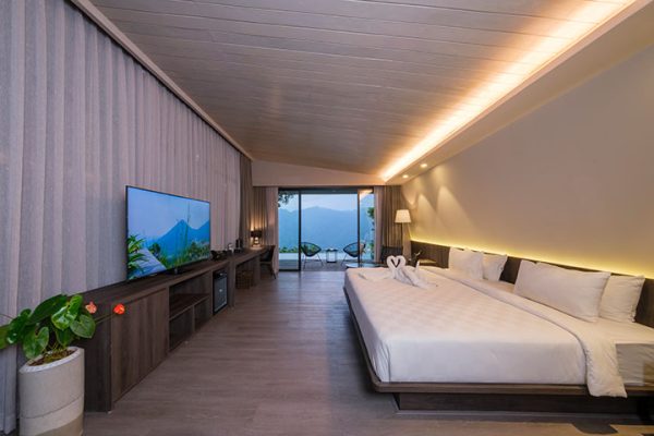 The Upper Clift Resort & Cafe Sentul Bogor: Harga & Jam Buka