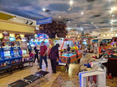 Solo Square: Lokasi, Daya Tarik, Fasilitas & Jam Buka 2025