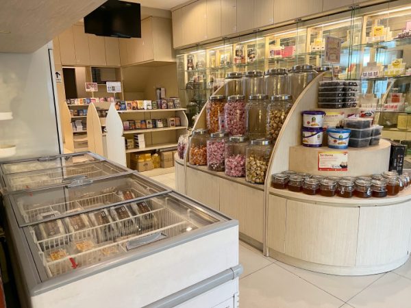 Ajwad Resto: Lokasi, Jam Buka & Harga Menu 2025