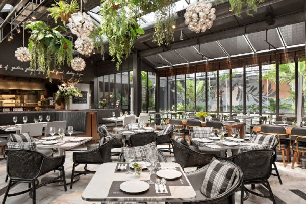 Greyhound Cafe: Review, Lokasi, Jam Buka & Harga Menu 2025