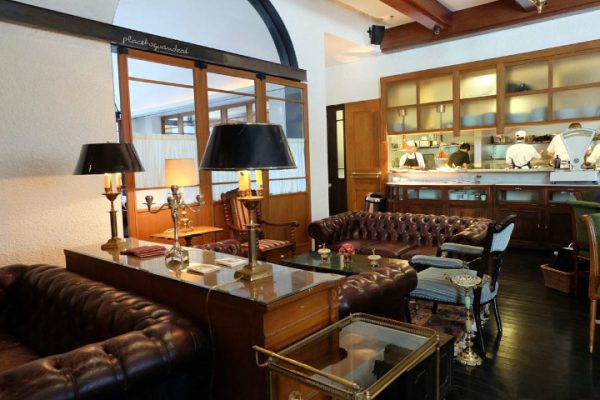 Bistecca Jakarta: Lokasi, Jam Buka & Harga Menu Terbaru 2025