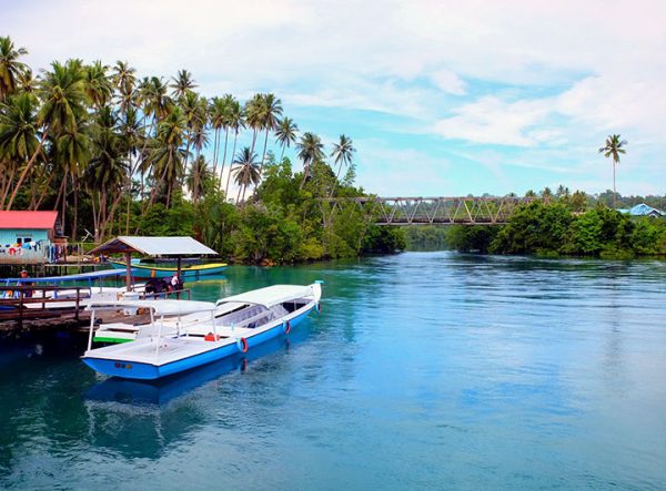 Labuan Cermin Berau: Lokasi, Tiket Masuk & Daya Tarik 2025