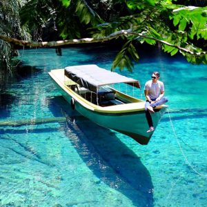 Labuan Cermin Berau: Lokasi, Tiket Masuk & Daya Tarik 2025