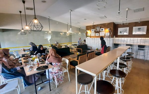 10 Cafe di Malang yang Bagus, Hits & Murah 2025