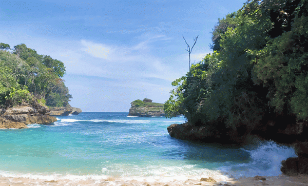 10 Pantai di Jawa Timur yang Bagus dan Terkenal