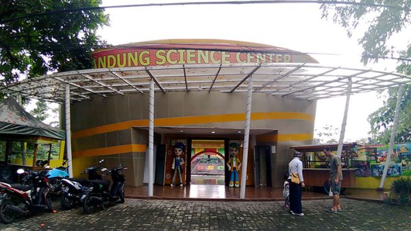 14 Tempat Study Tour Bandung yang Murah dan Bagus