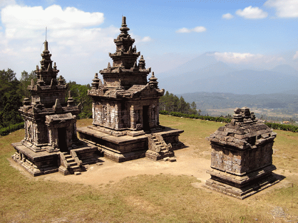 14 Candi di Indonesia yang Terkenal dan Sejarahnya