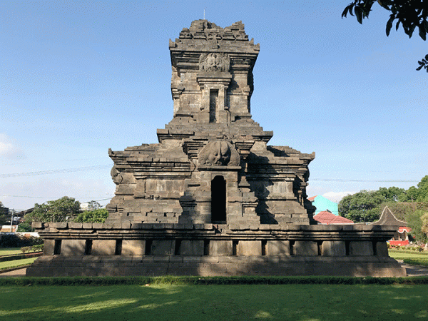 14 Candi di Indonesia yang Terkenal dan Sejarahnya