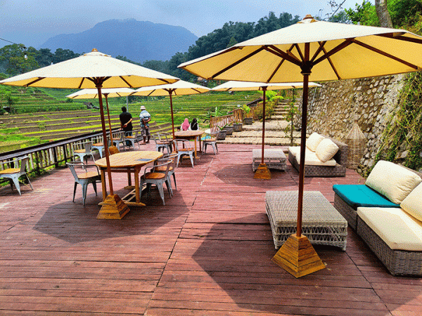 10 Cafe di Trawas Murah dan Hits dengan View Bagus