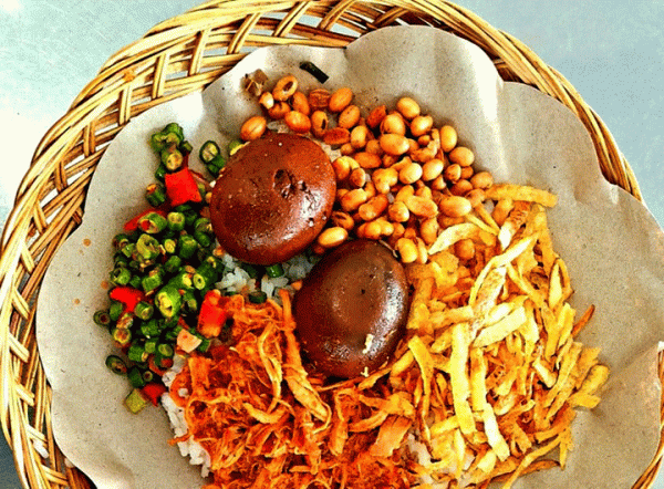 10 Makanan Khas NTB yang Wajib Dicoba saat Liburan di NTB