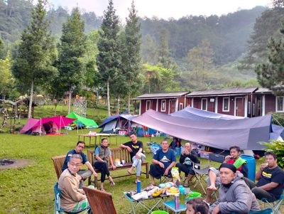 14 Tempat Camping di Bogor yang Lagi Hits dengan View Gunung