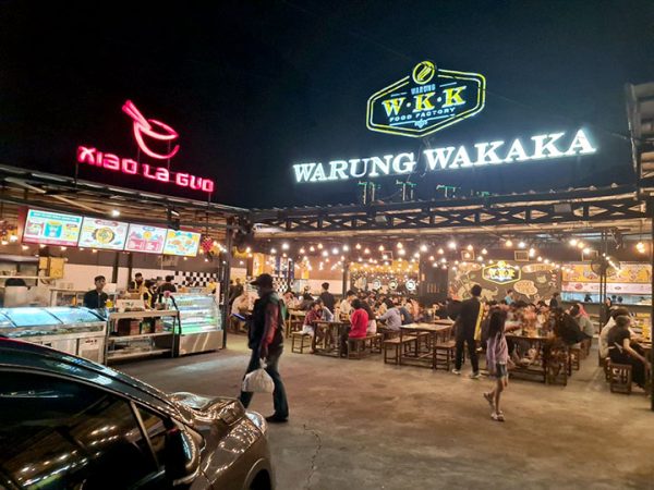 14 Tempat Kuliner Malam Jakarta yang Enak dan Murah