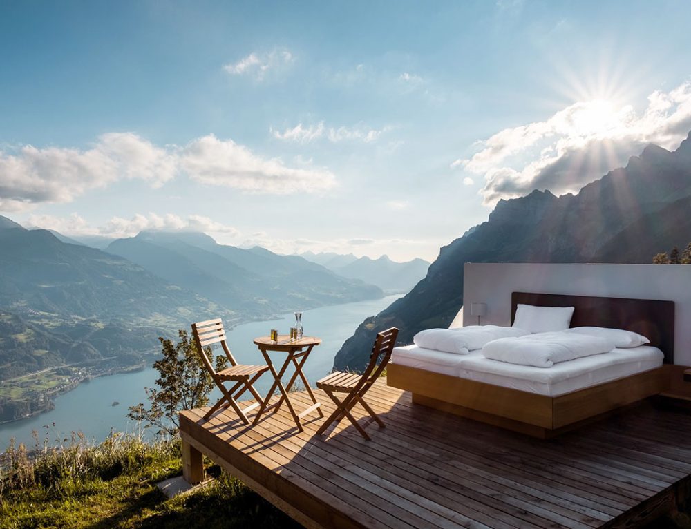 Pengertian Akomodasi Adalah: Jenis-Jenis dan Bentuk Akomodasi