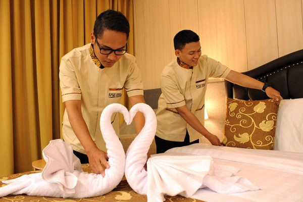 Housekeeping Adalah: Pengertian, Tugas, Gaji & Jenjang Karir