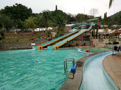 13 Kolam Renang di Purwakarta Terbaik yang Bagus dan Murah