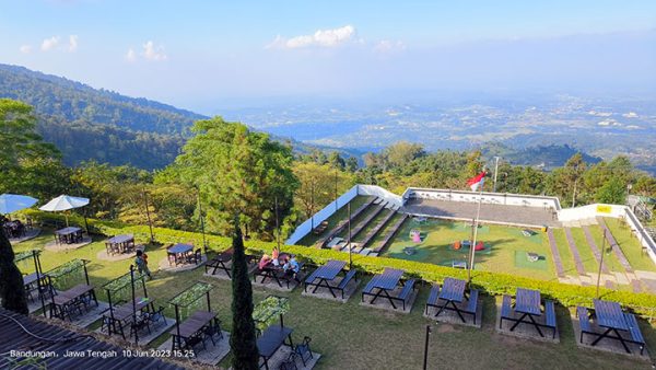 Mawar Camp: Lokasi, Daya Tarik, Harga Tiket Masuk & Camping