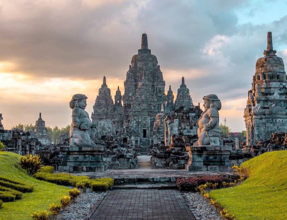 17 Tempat Wisata Kuliner Jogja Terhits yang Legendaris