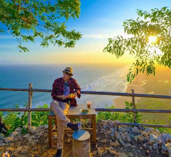 Bukit Shoka Jogja: Tiket Masuk, Daya Tarik, Jam Buka